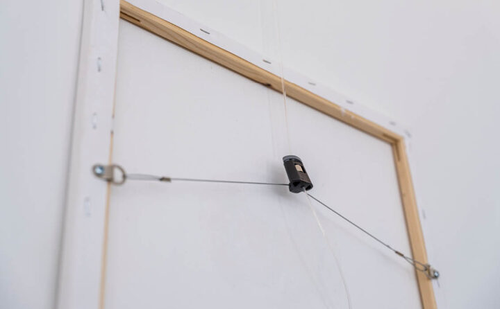 5 tips to stop frames from tilting - Artiteq